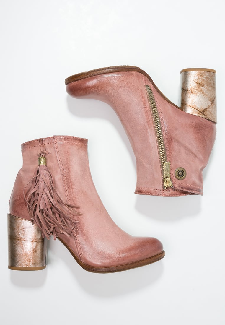Air Step och rosa boots... - pretty home blog